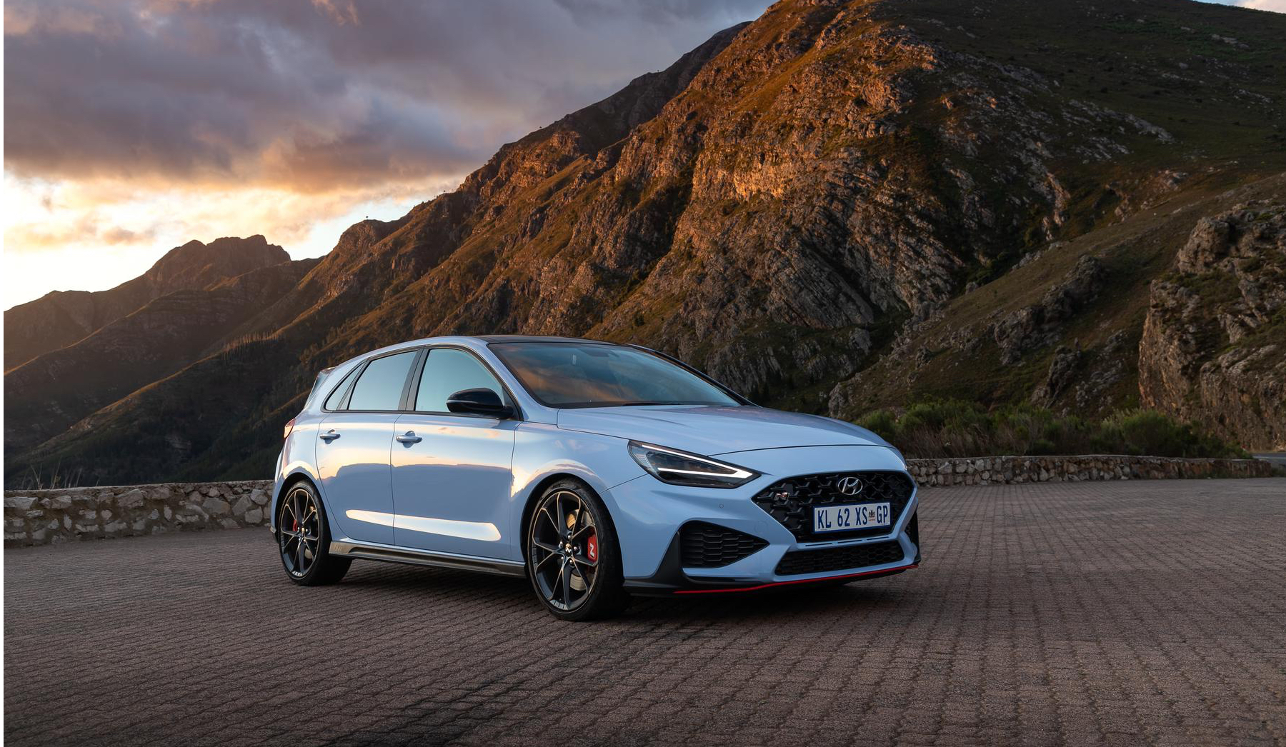 Hyundai i30N vs Golf 8 GTI | Blog | CHANGECARS