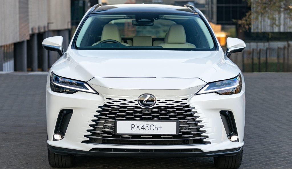 Lexus RX plug-in hybrid now available | Blog | CHANGECARS